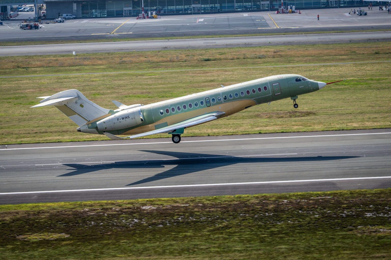Dassault Falcon 10X completes maiden flight from Bordeaux | Aerospace ...